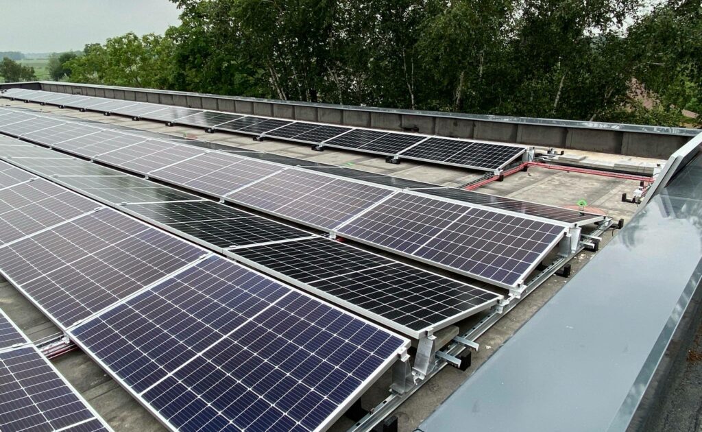 Zonnepanelen En Een Plat Dak Kunnen We Die Combineren